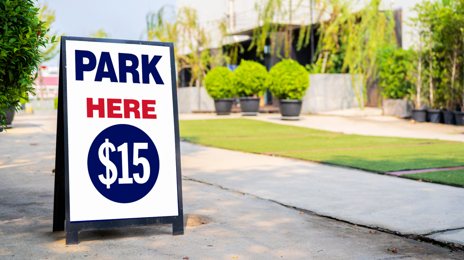 The Best Signage for Your Outdoor Event - Grafics Unlimited